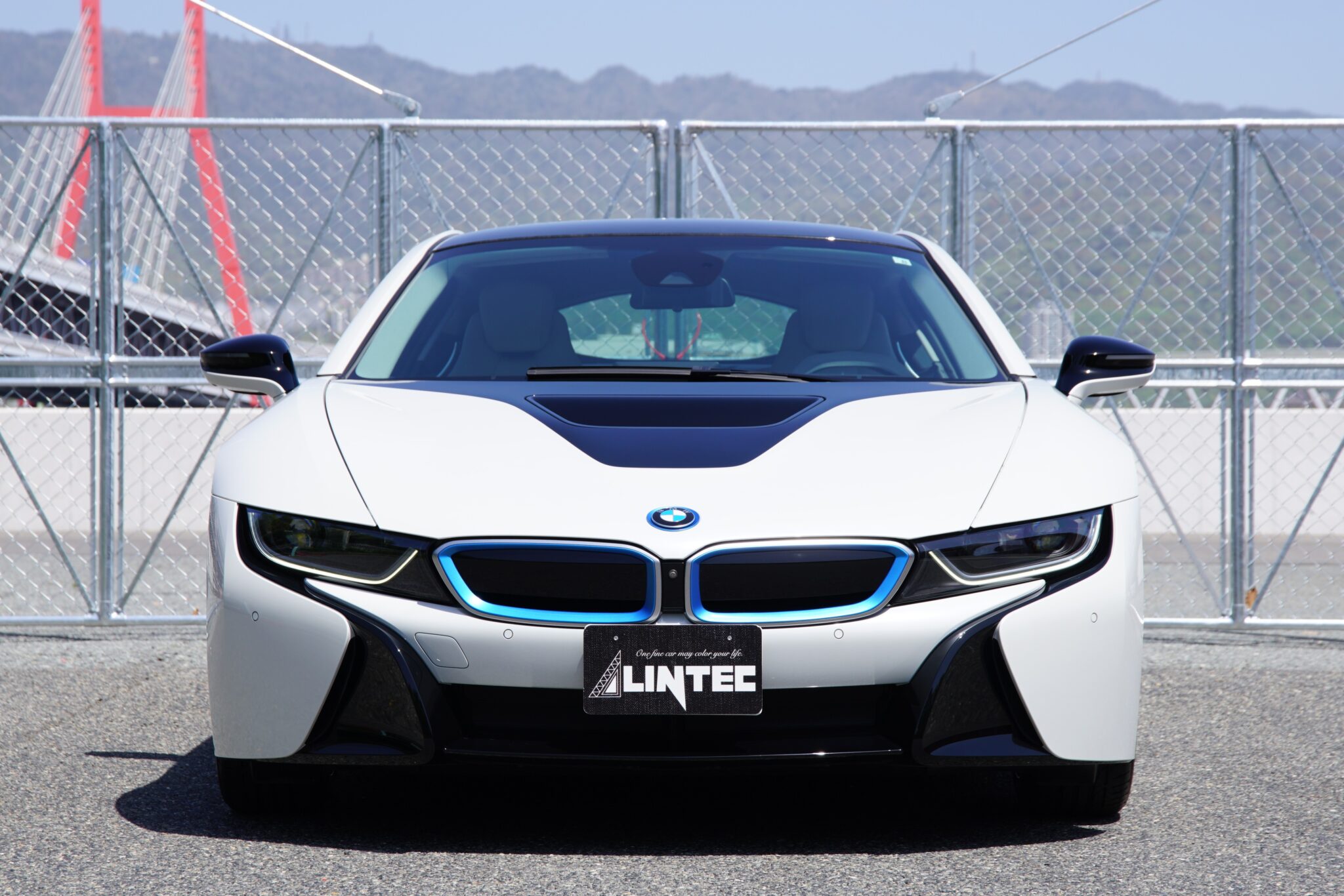 BMW i8ベースモデル 左ハンドル インテリジェントセーフティ （クリスタルパールエフェクト） | 外車・輸入車の買取、販売 リンテック-LINTEC-